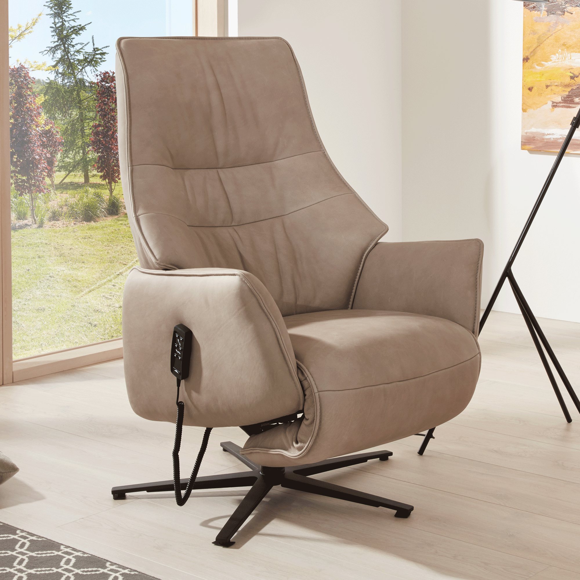 Siene 3 Motor Recliner with Heart Balance | Aldiss of Norfolk