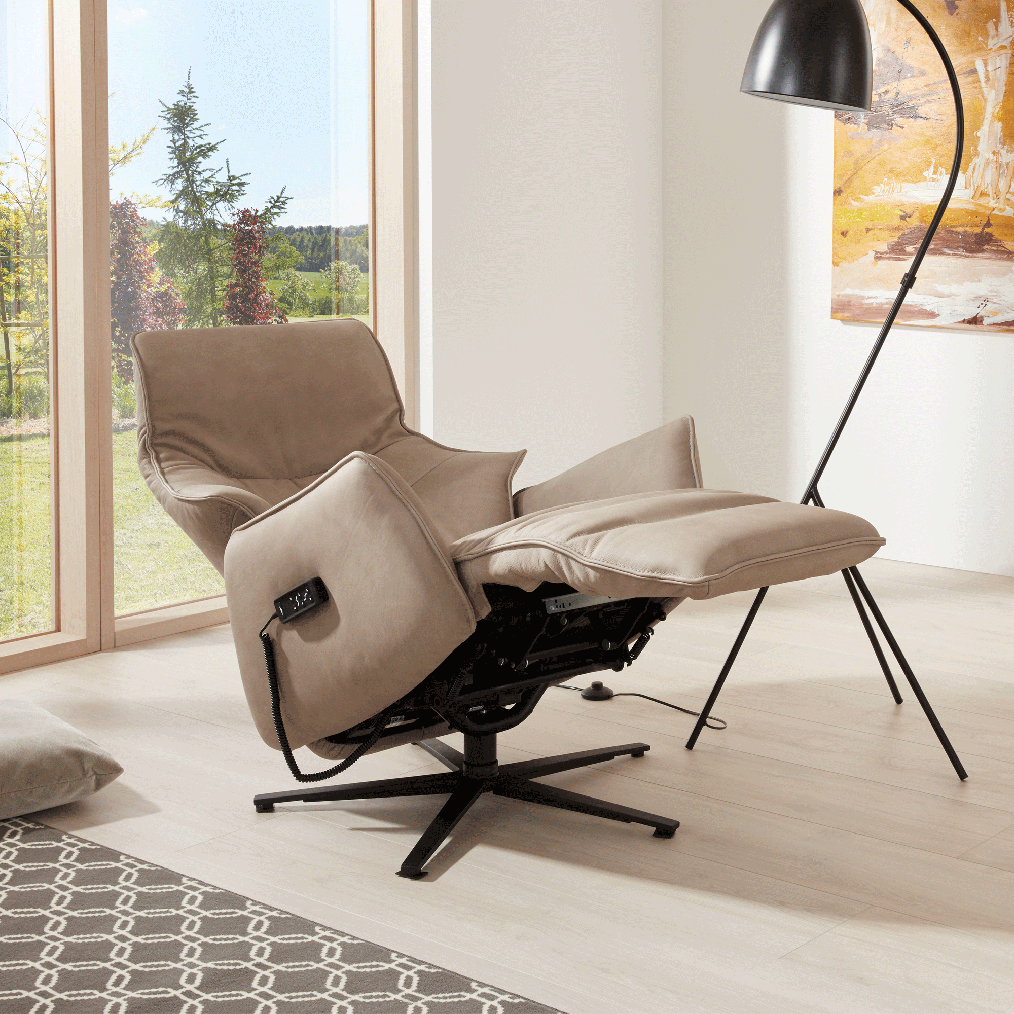 Siene 3 Motor Recliner with Heart Balance | Aldiss of Norfolk