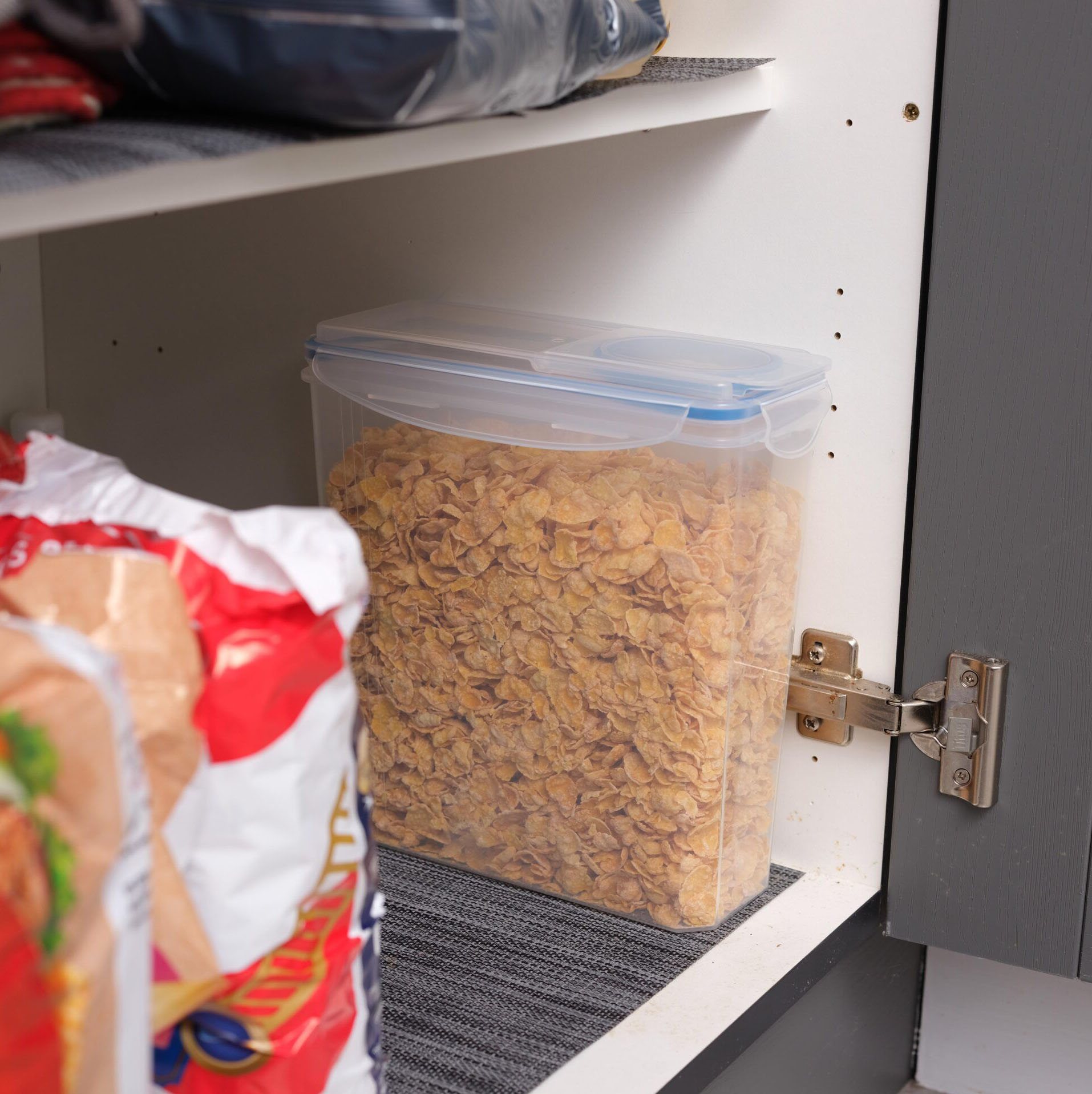 Addis Clip Tight 3.7L Rectangular Cereal Container | Aldiss