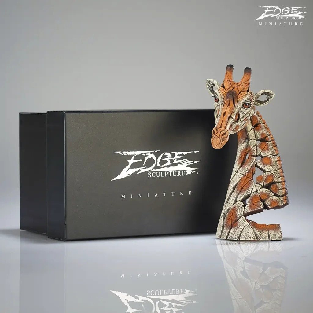 Edge Sculptures - Giraffe Bust | Aldiss of Norfolk